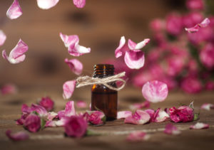 11 Brilliant Ways To Use Rose Petals You've Got To Try